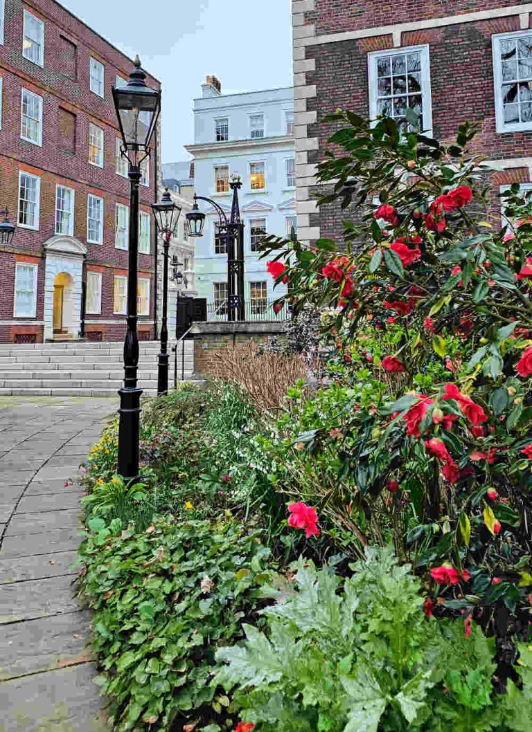 HOW TO VISIT MIDDLE TEMPLE HALL – Family Journey